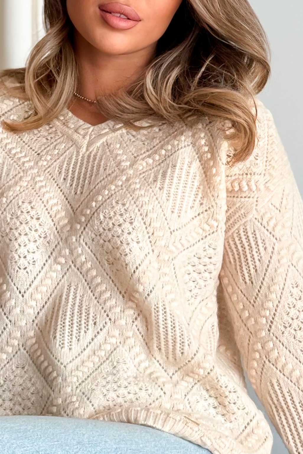 Women's sweater made of natural 100% wool, white wool silk kiss art ...